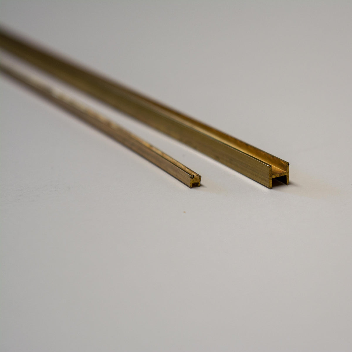 MS H – Profil 1000 mm, aus Messing gefräst – ARCHIMO Mat. f ...