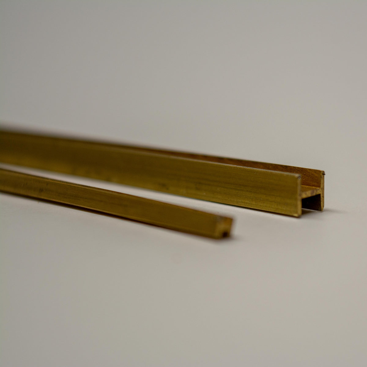 MS H – Profil 1000 mm, aus Messing gefräst – ARCHIMO Mat. f ...